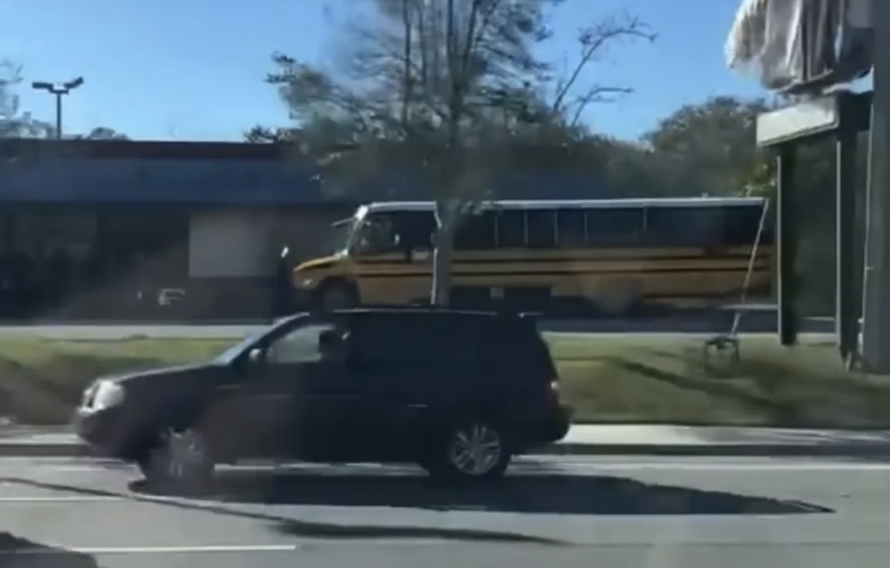 VIDEO: Police respond to reports of student with gun on bus from Tropical elementary - The Space ...