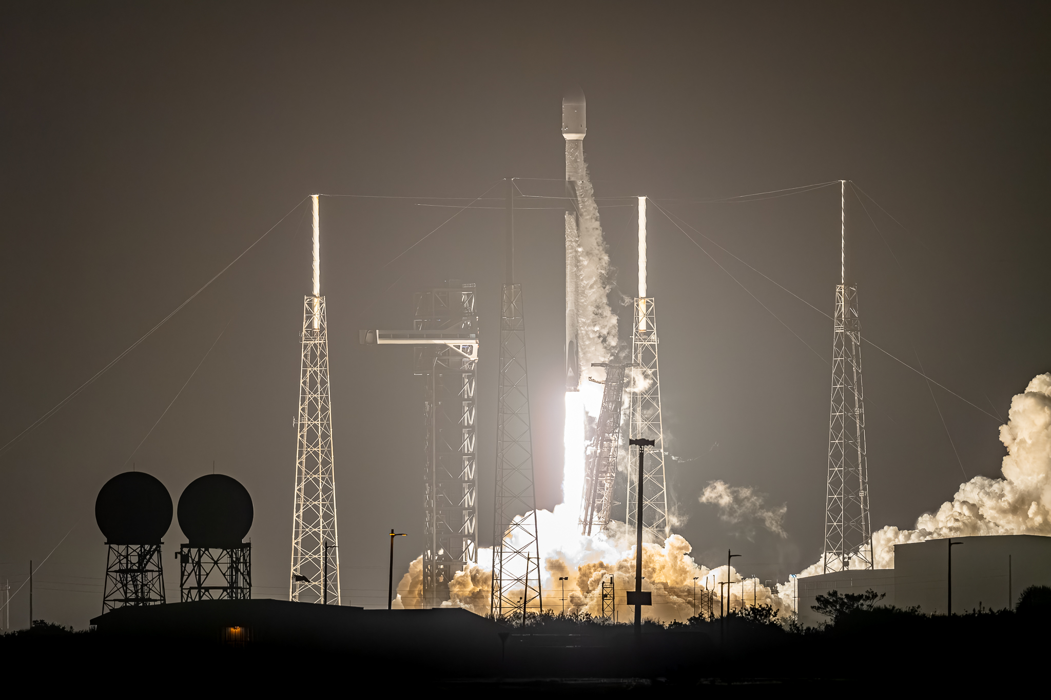 Romancing the Stars: SpaceX Plans Pair of Valentine's Day Rocket ...